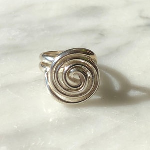 Silver Pachamama Swirl Ring - Etsy
