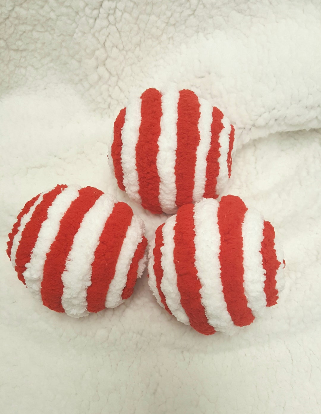 Candy Cane Stripe Ornament Balls, Christmas Red and White Yarn Balls ...