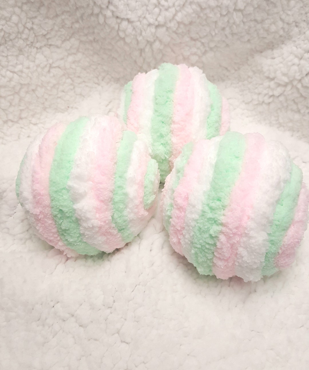 Christmas Candy Theme Decorative Yarn Balls, Mint Green, Pink and White ...
