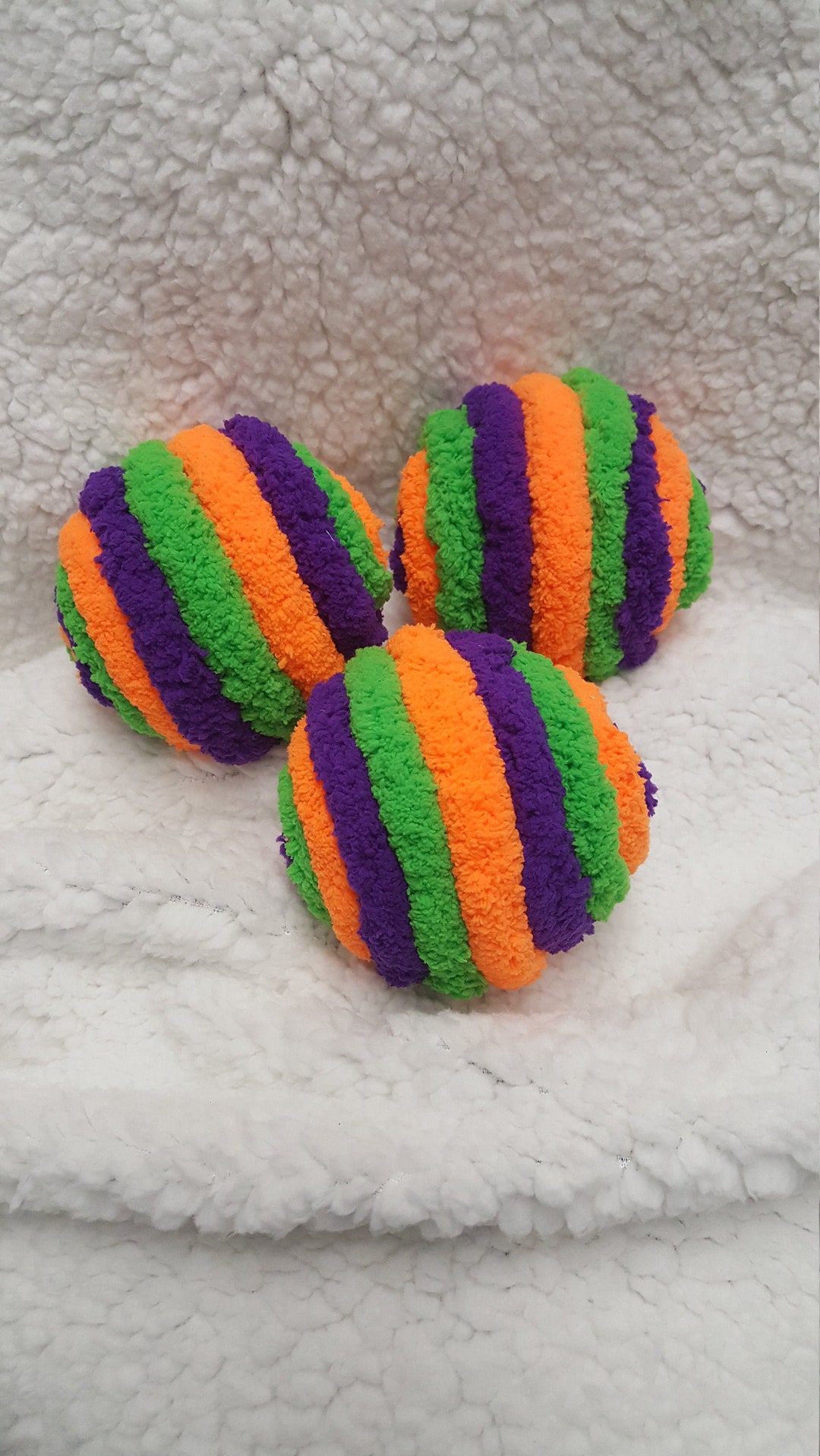 Halloween Decorative Fuzzy Ornament Balls, Yarn Wrapped Balls, Basket ...