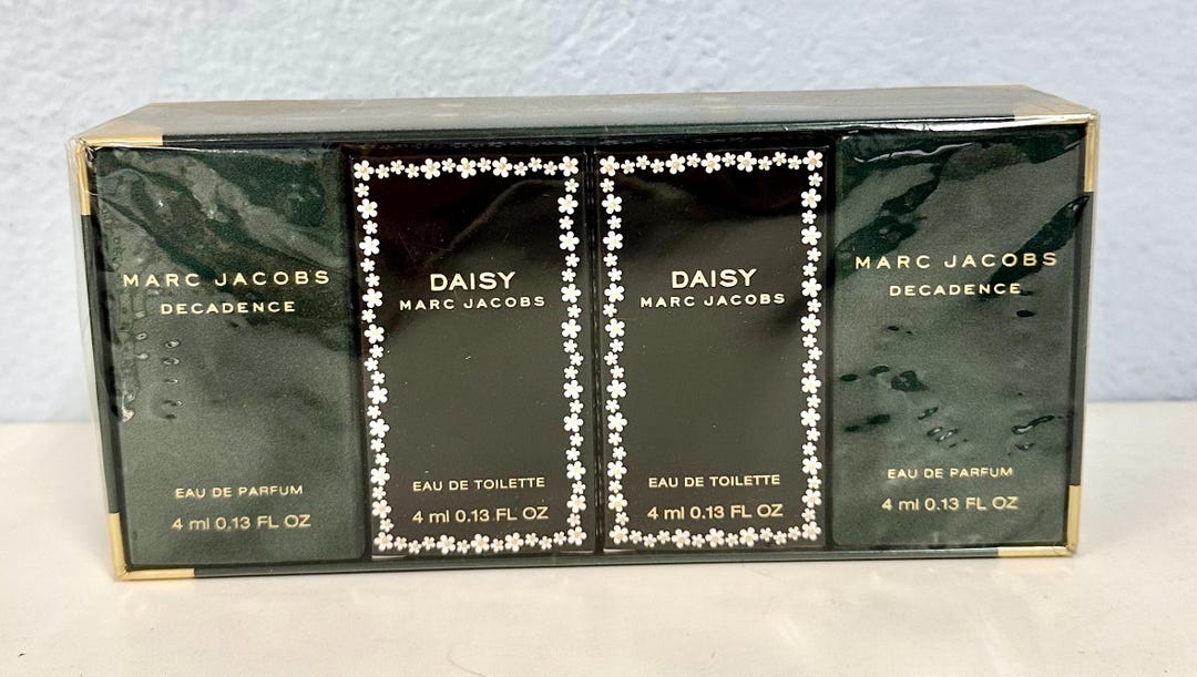 Marc Jacobs Mini Fragrance Variety Collection 4pc Perfume Set for Women ...