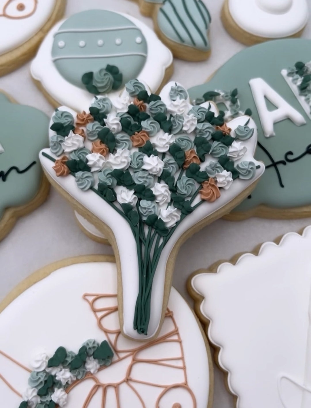 Flower Bouquet Cookie Cutter Bunch of Roses Cookie Cutter Valentines ...