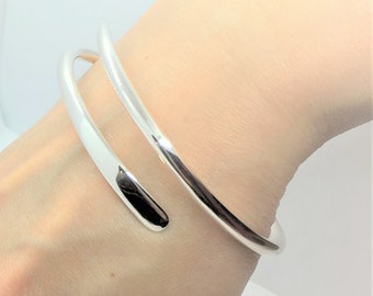 Solid Silver Bangle - Etsy UK