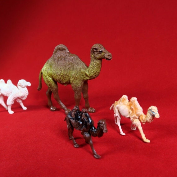 Camel Figures