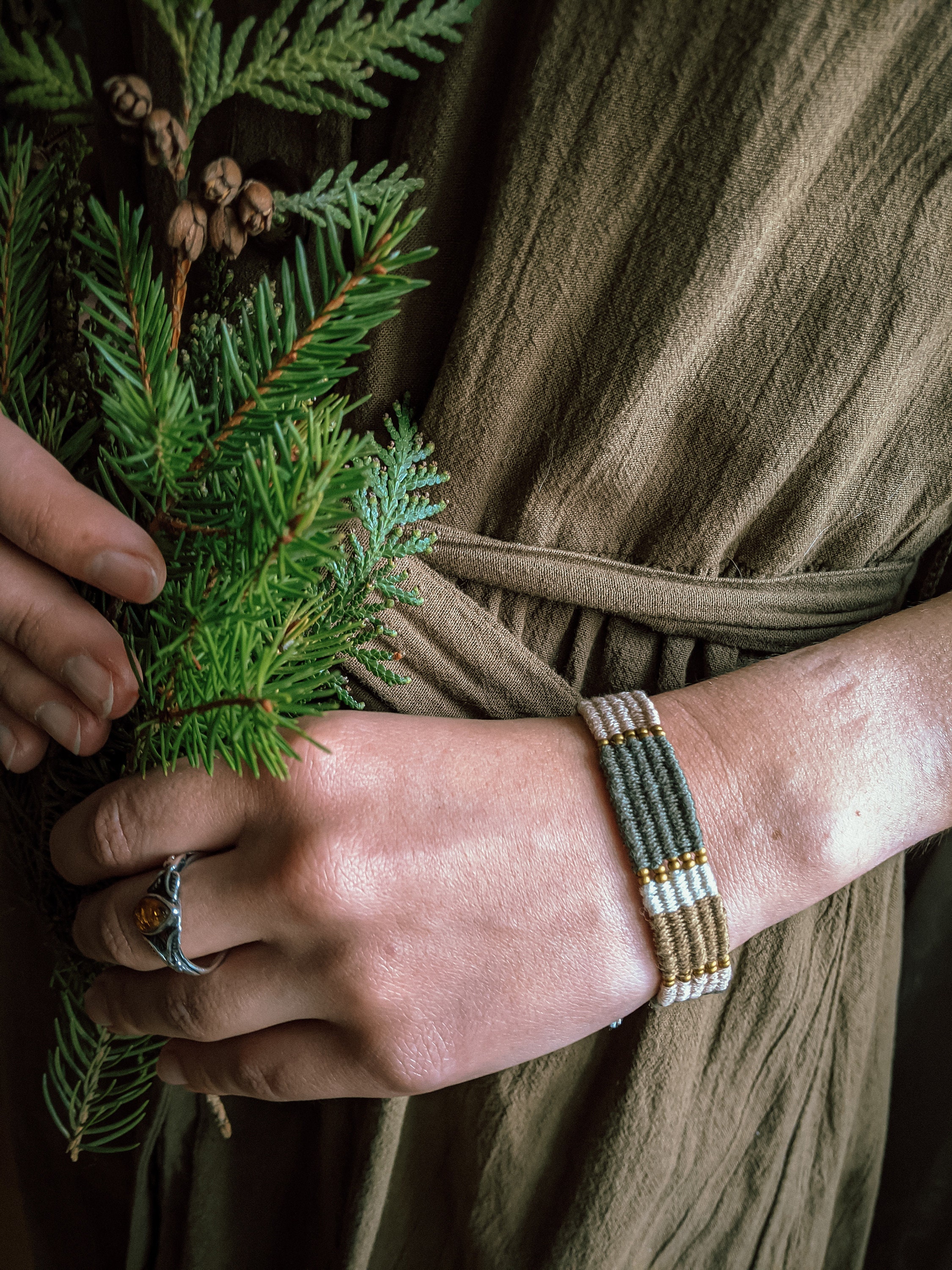Handwoven Bracelet, Minimalist Bracelet, Woven Jewelry, Loom Woven ...