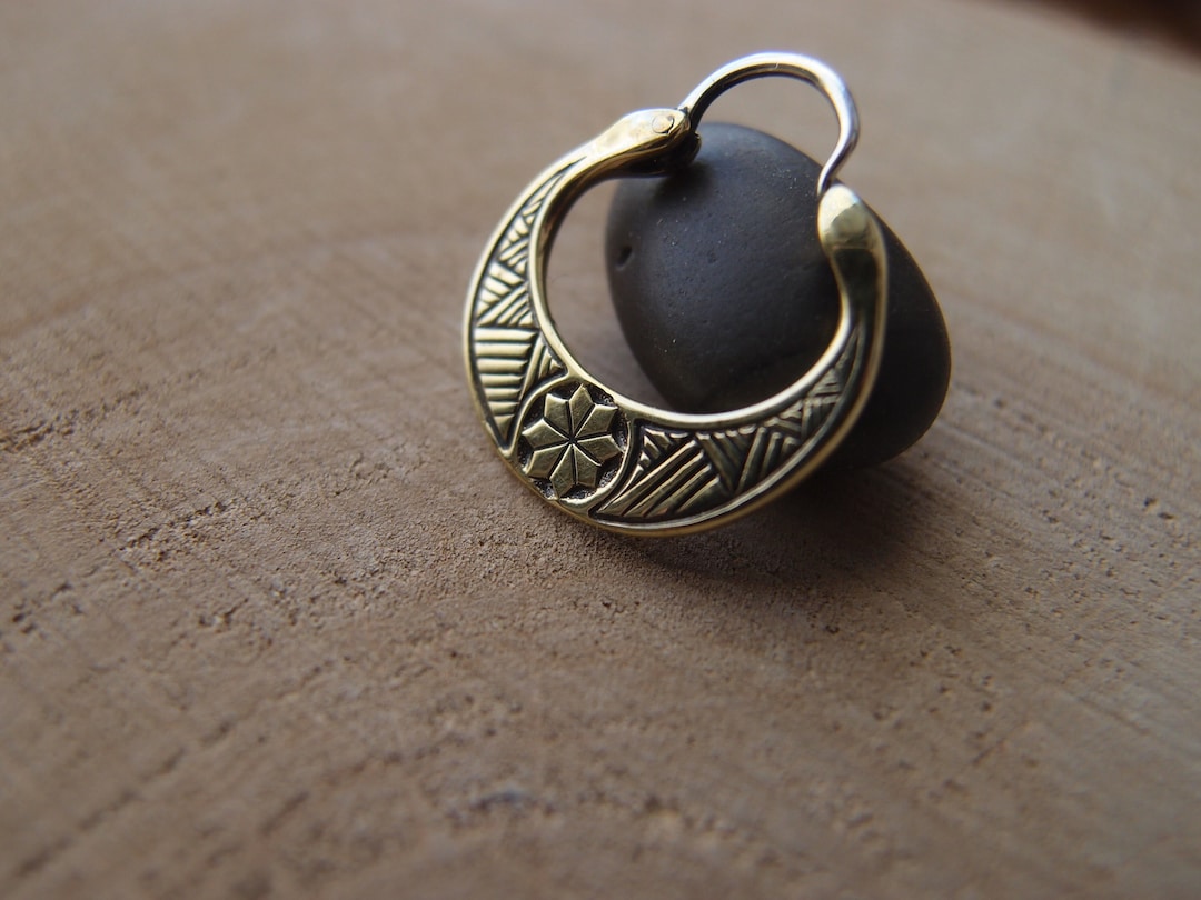 Alatyr Star Bronze Hoop Cossack Earring - Etsy