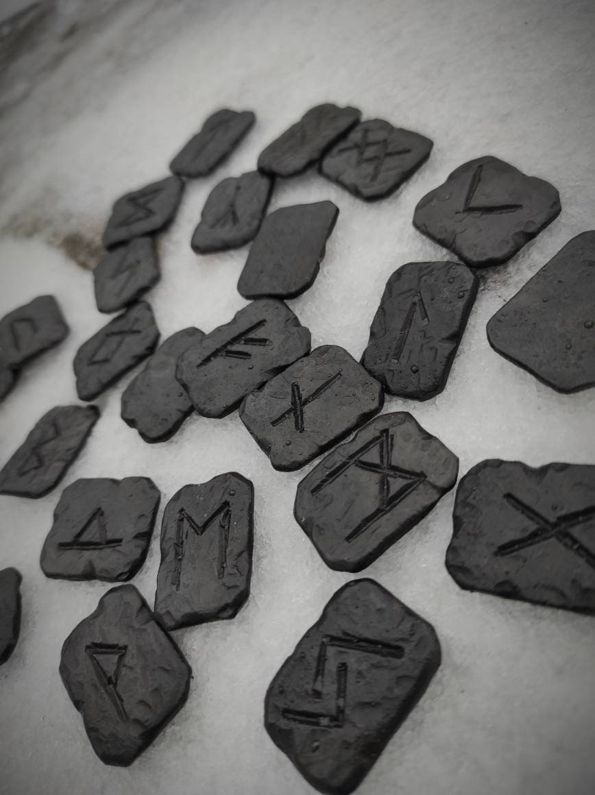 Metal Steel Forged Rune Set in Leather Pouch Full Elder - Etsy