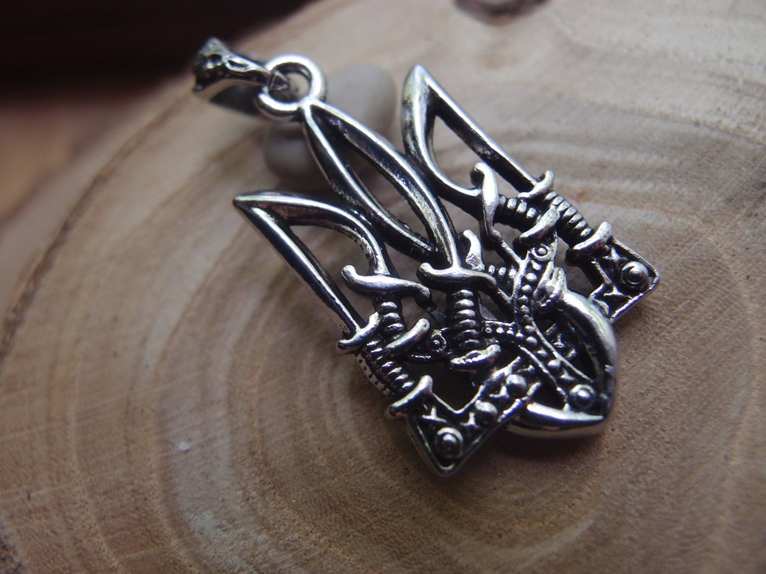 Big Tryzub Ukrainian Trident With Cossack Swords Pendant - Etsy