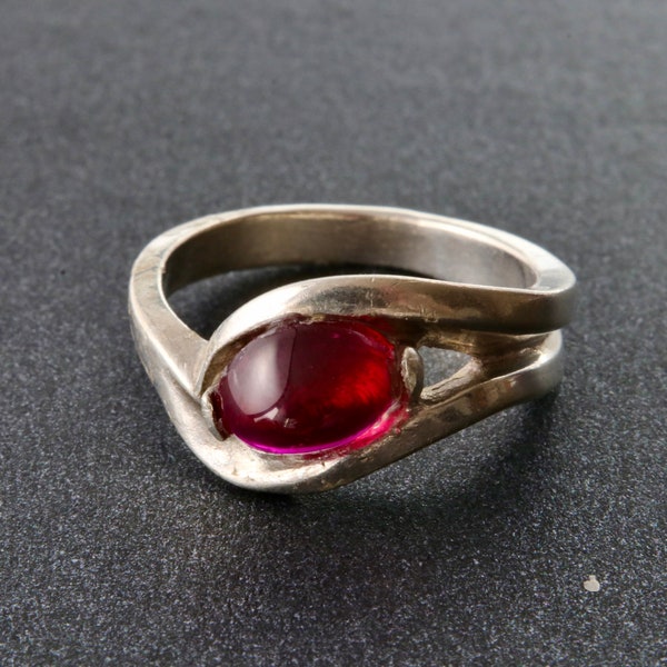 Ruby Cabochon Ring - Etsy