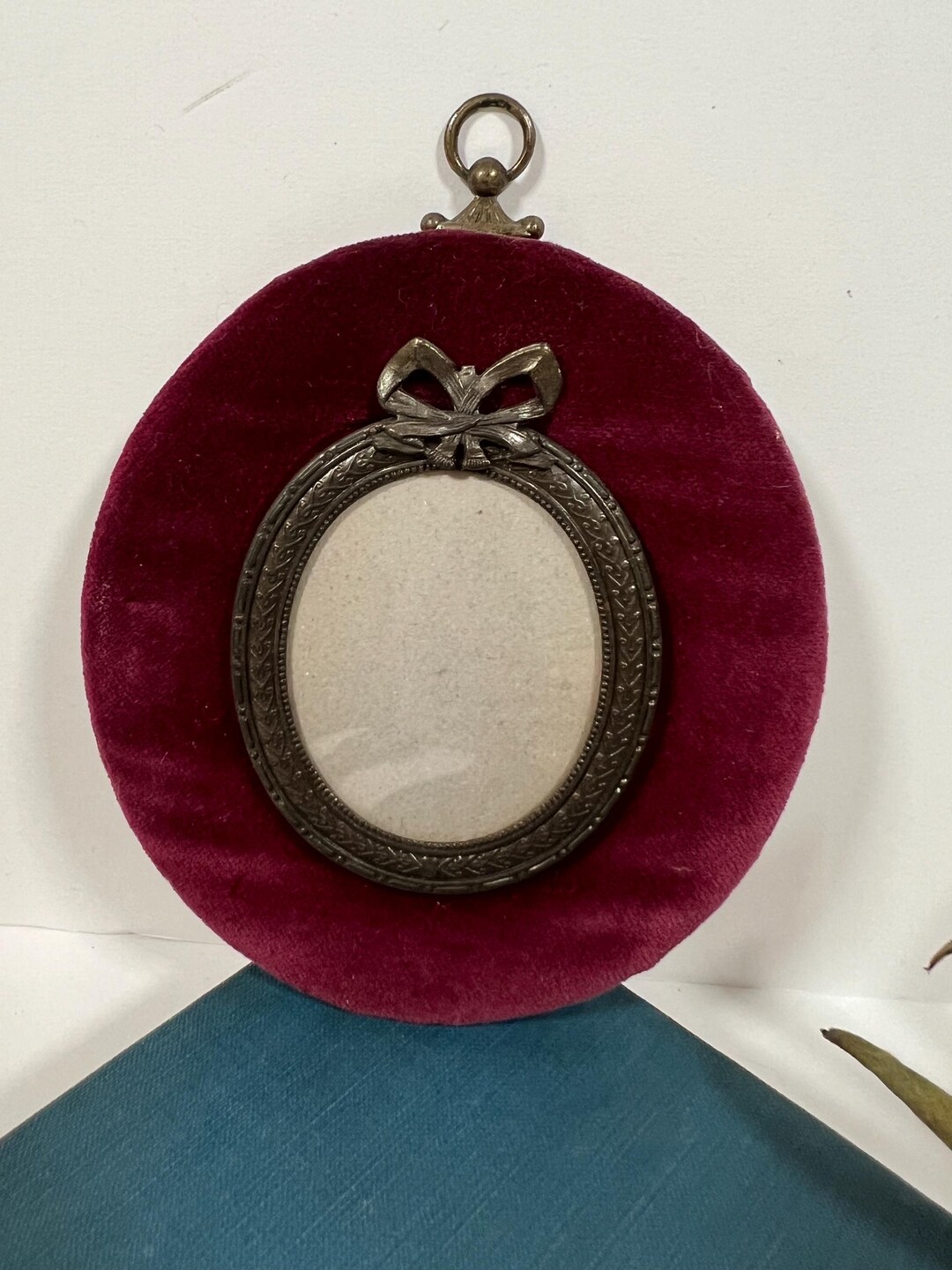 Vintage Burgundy Velvet Hanging Picture Frame, Metal Bow Accent - Etsy