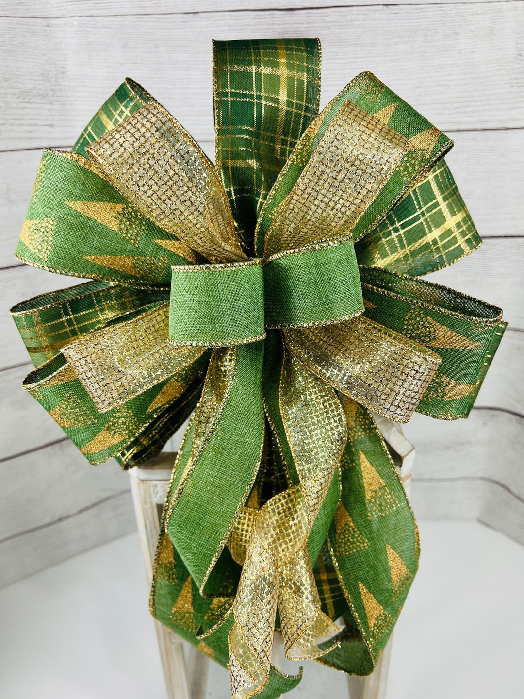 Outdoor Green and Gold Christmas Tree Bow for Mailbox or Lantern Swag ...