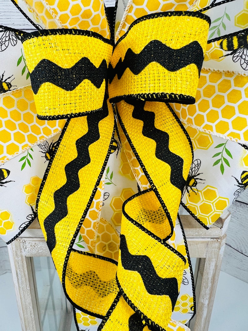 Outdoor Summer Bee and Honeycomb Bow Lantern Swag Spring Bow - Etsy