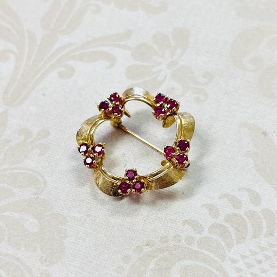14K Gold Estate Ruby Pin - Gem
