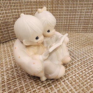Vintage Precious Moments Porcelain Figurine precious Memories retired ...