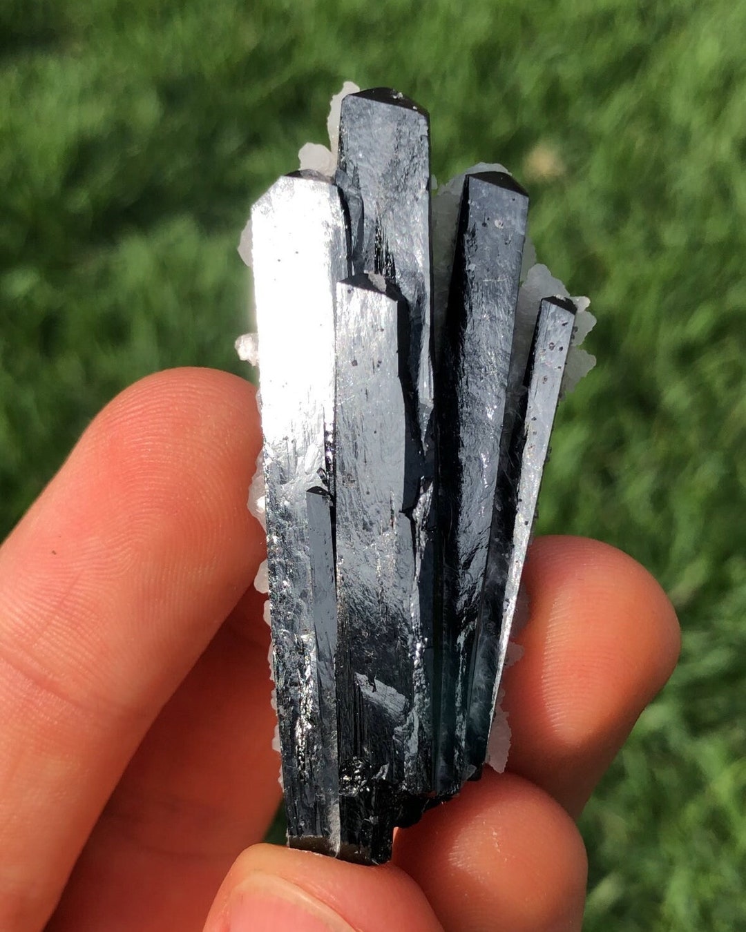 5.6cm Ilvaite Crystal Cluster With Calcite From Dalnegorsk, Russia - Etsy