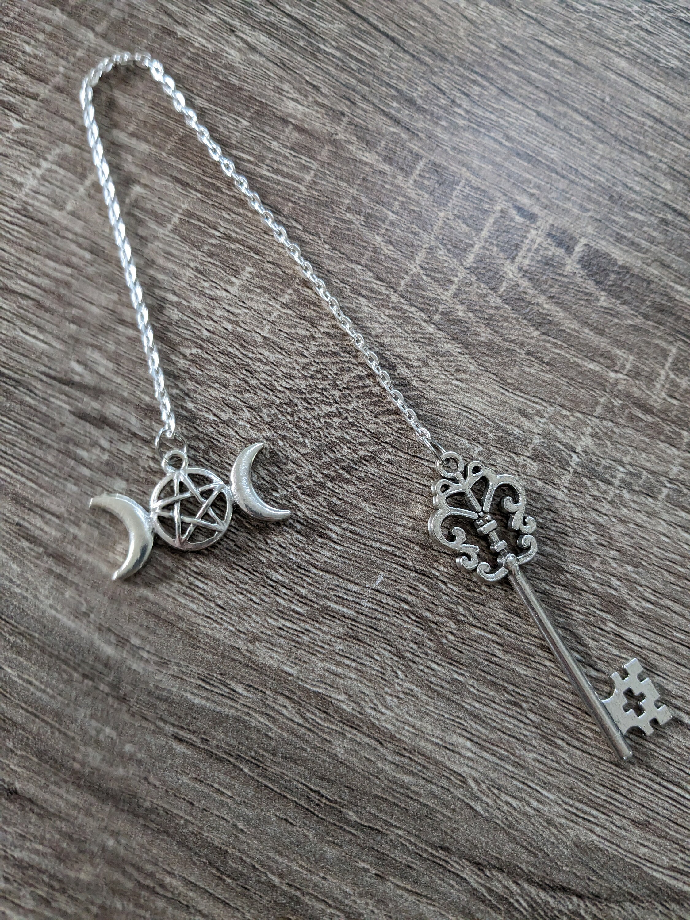 Hecate Pendulum Hecates Key Triple Moon Pocket Charm Simple Pendulum ...
