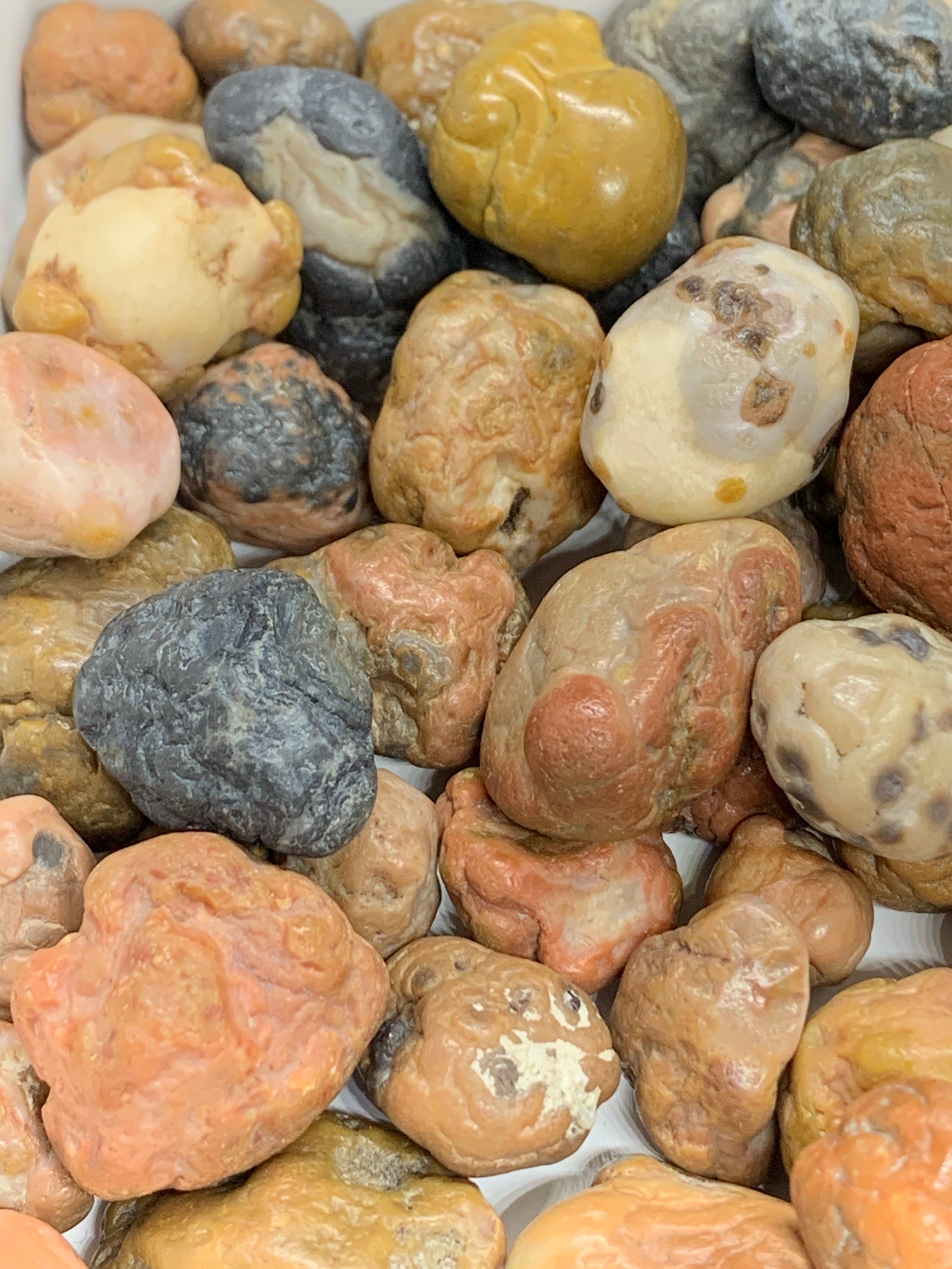 Bubblegum Agate Tumbled Stone , Wire Wrap, Healing Stone American ...