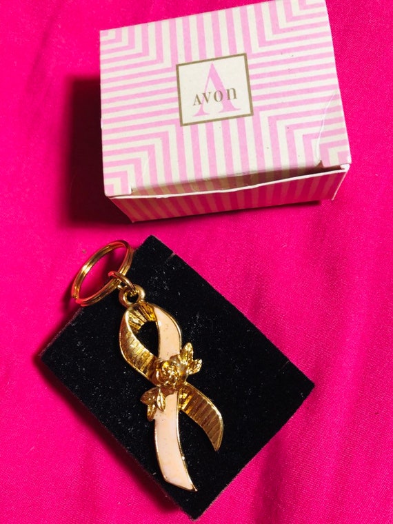 Vintage Avon breast cancer awareness keychain 1994 - Gem