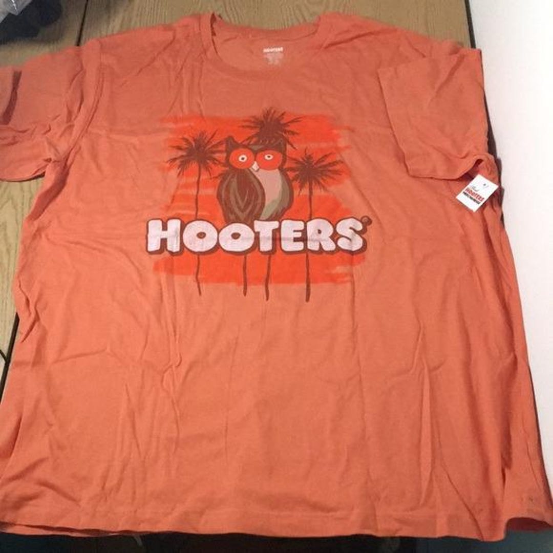 New Mens Hooters Hootie With Palm Trees T-shirt Color Faded Orange Size ...