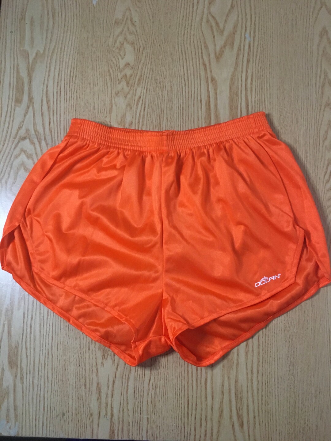 B86 New Womens And/or Men’s Vintage Iconic Hooters Girl Dolfin Shorts ...