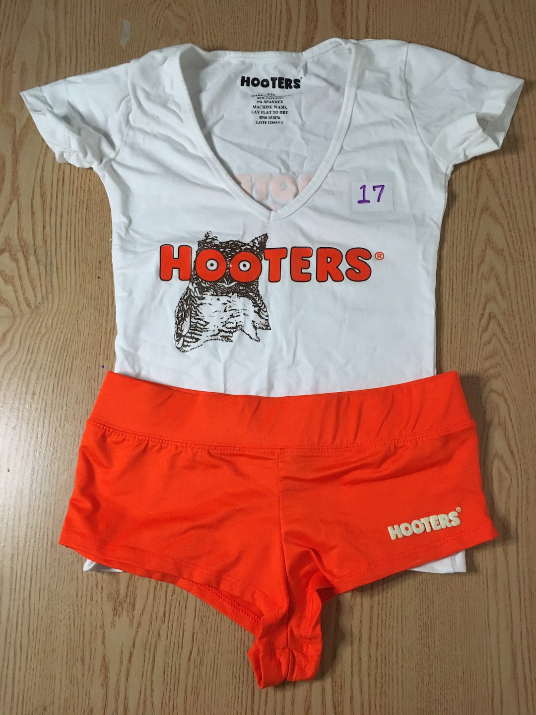 B25 17 Hooters Girl Worn Super Sexy Uniform V-neck Tee and Shorts ...