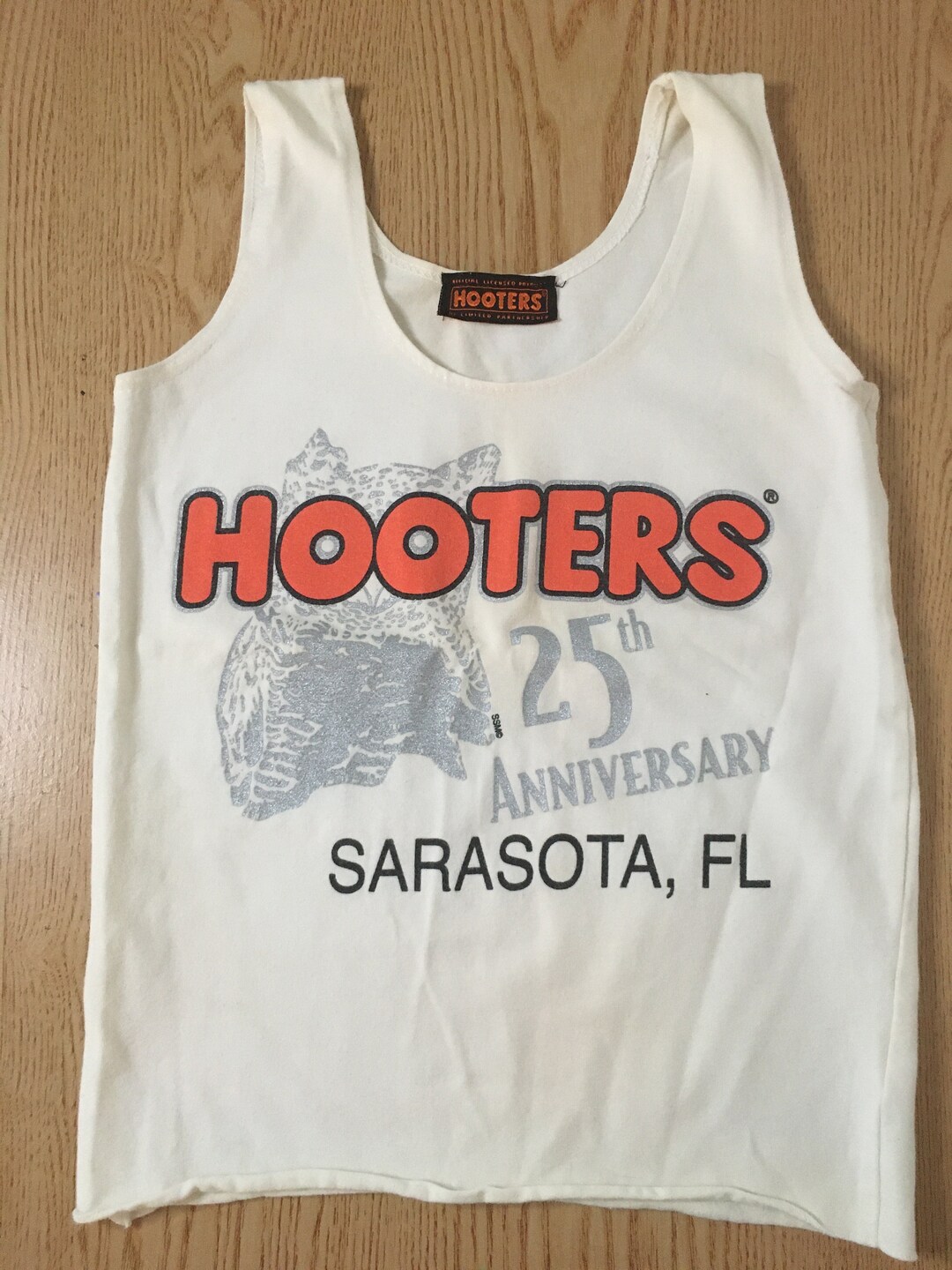 B62 Hooters Girl Worn Super Sexy Vintage 25th Anniversary Uniform Tank ...