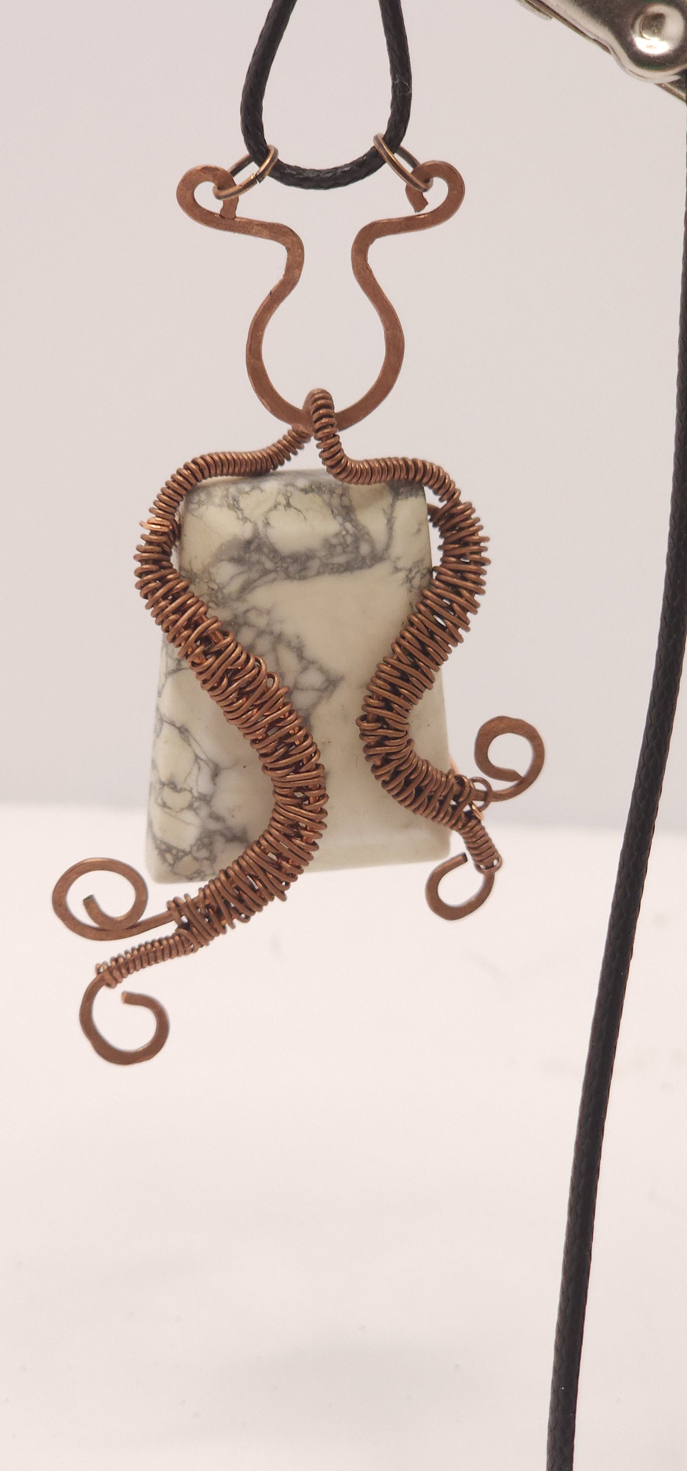 Howlite and Hammered Copper Wavy Wire Pendant - Etsy