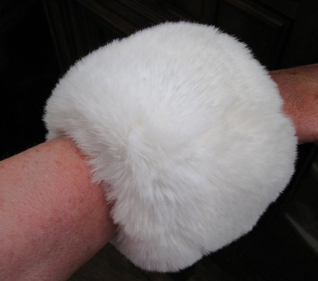 Therian White Rabbit Faux Fur 1/2 Inch Pile Wrist Cuffs, Bracelets ...