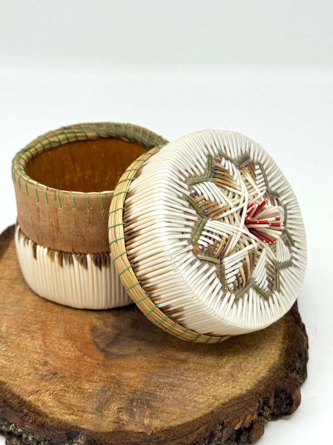 Porcupine Quilled Box | White Birch Bark Sweet Grass Round Lidded Box ...
