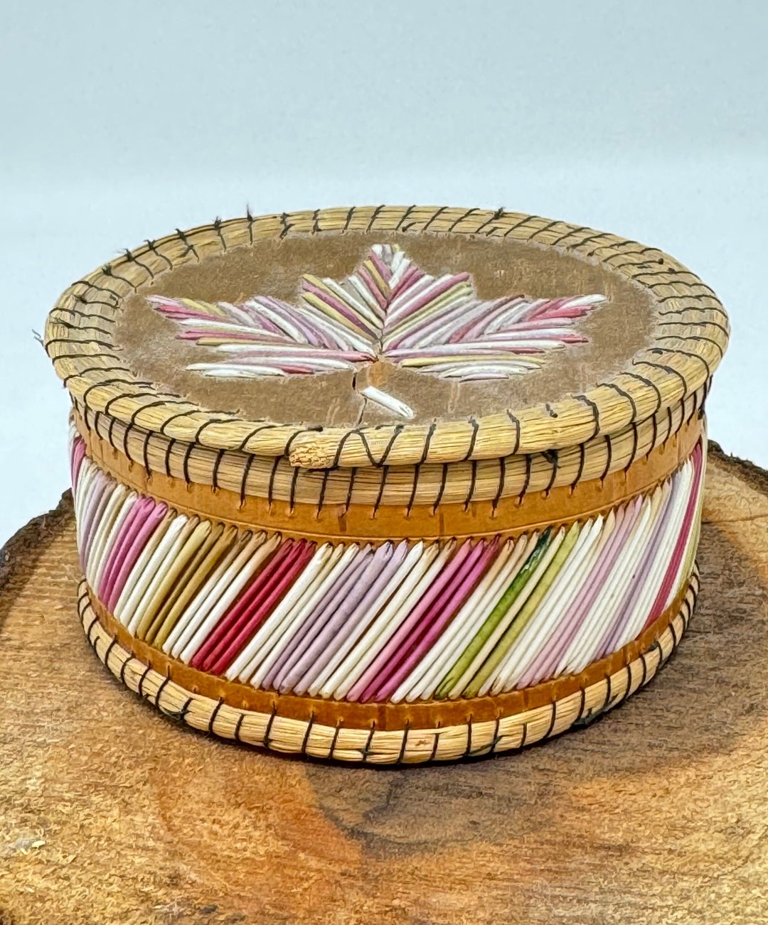Porcupine Quilled Box | White Birch Bark Sweet Grass Round Lidded Box ...