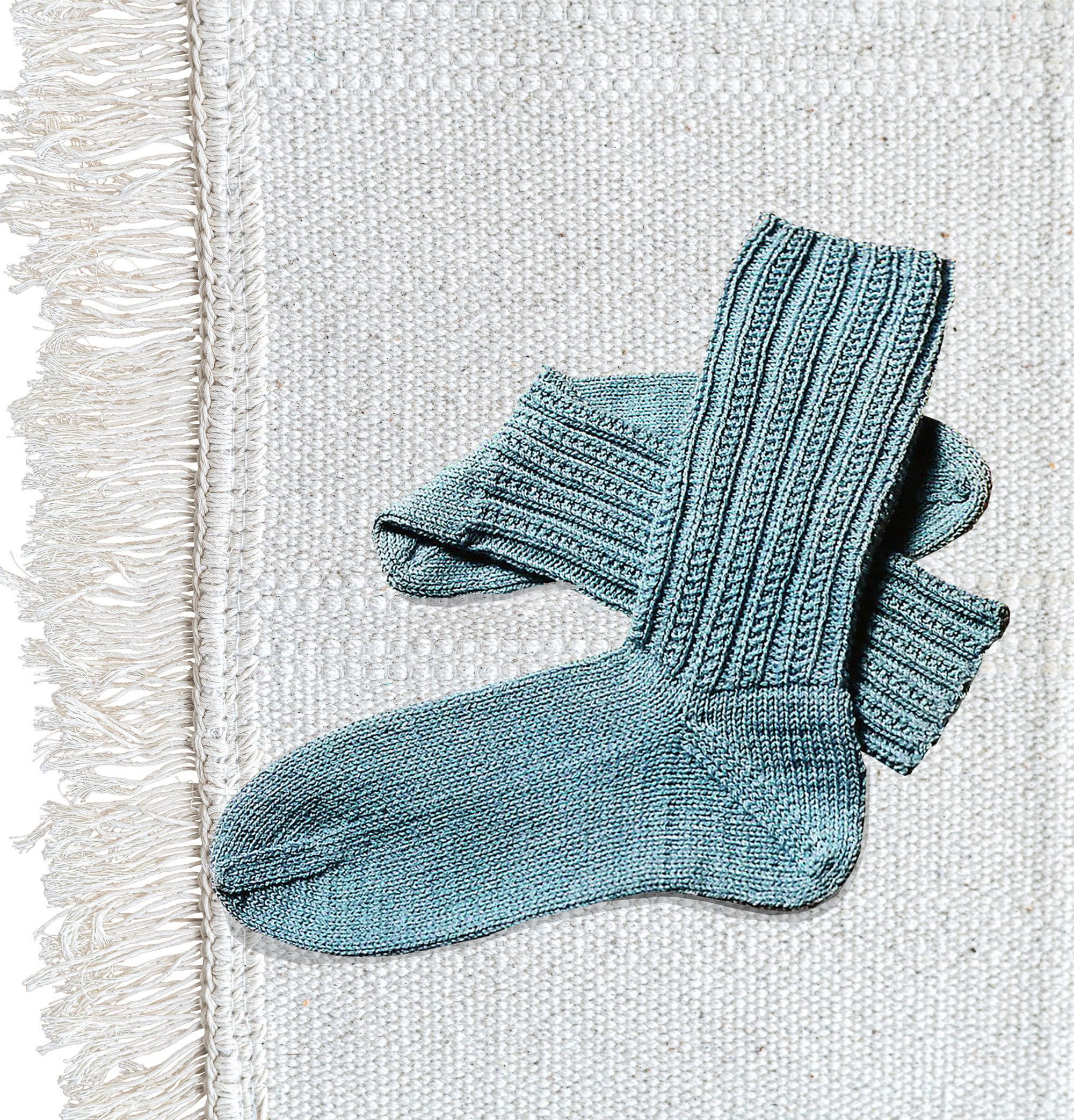 Simple, Basic Socks Knitting Pattern Easy Knit Socks Pattern Beginners ...