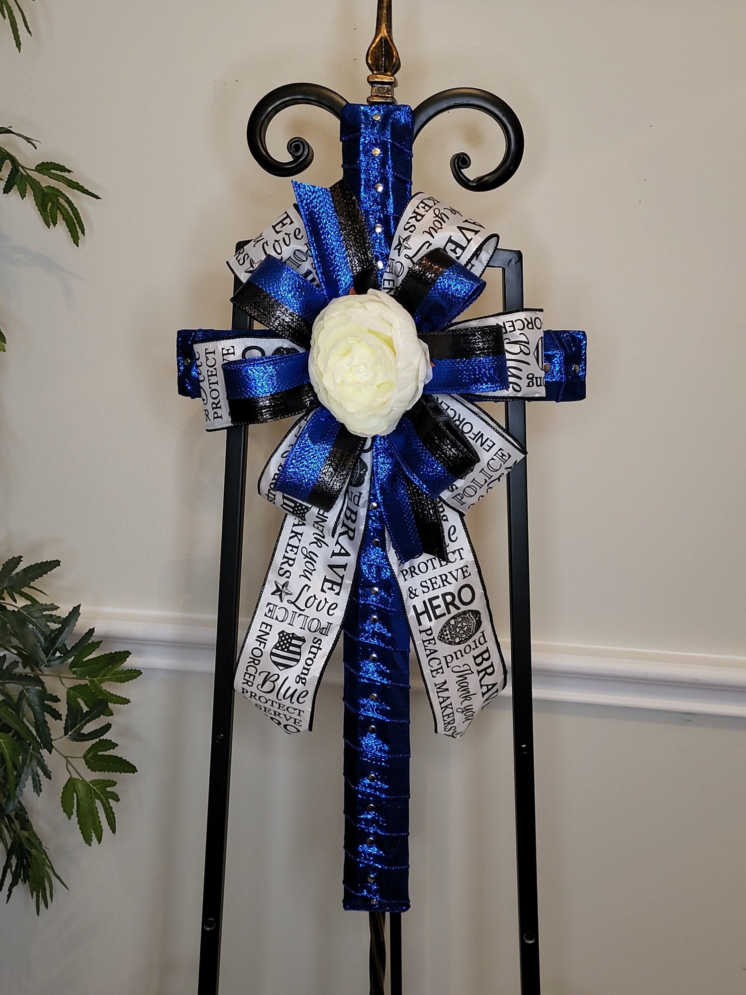 Police Law Enforcement Sympathy/memorial Studded Cross Wreath - Etsy