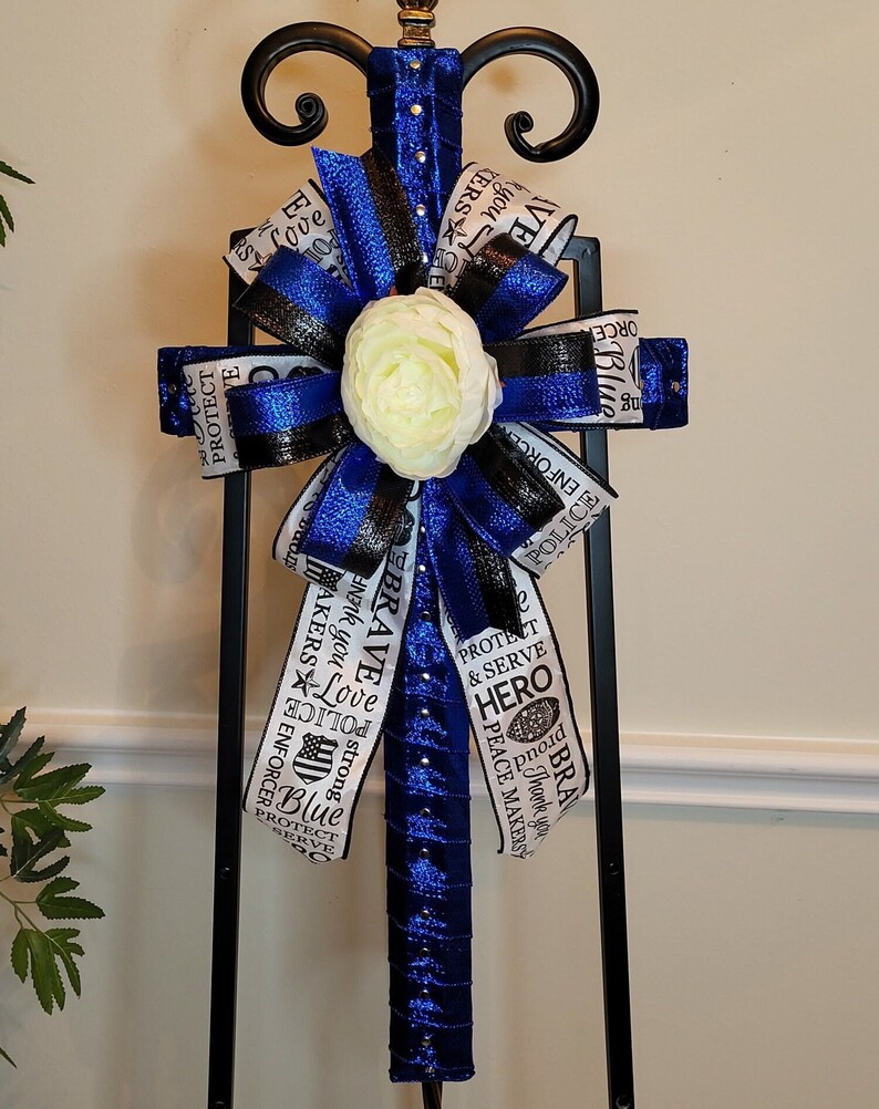Police Law Enforcement Sympathy/memorial Studded Cross Wreath - Etsy