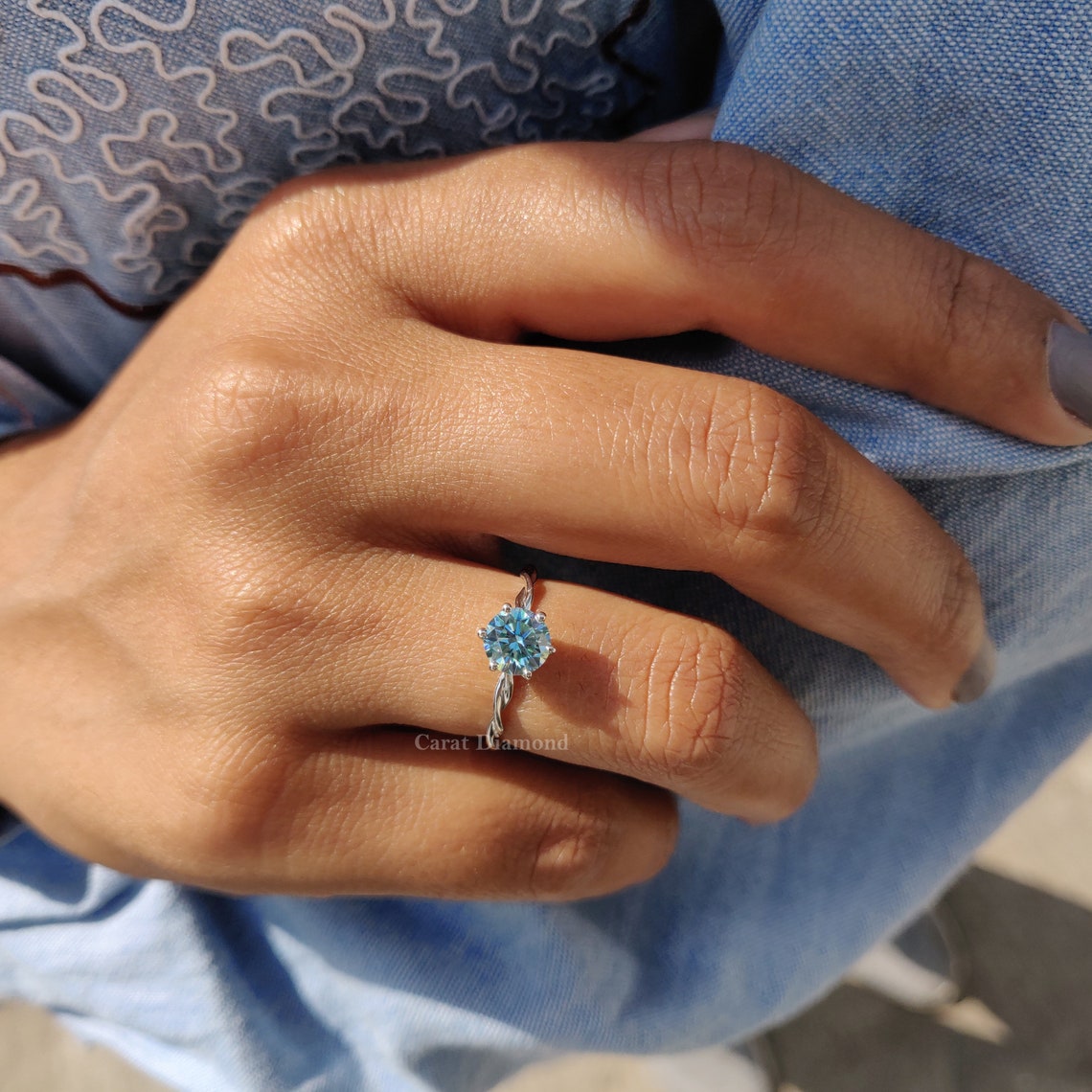 0.80 CT Cyan Blue Round Moissanite Engagement Ring Twisted | Etsy