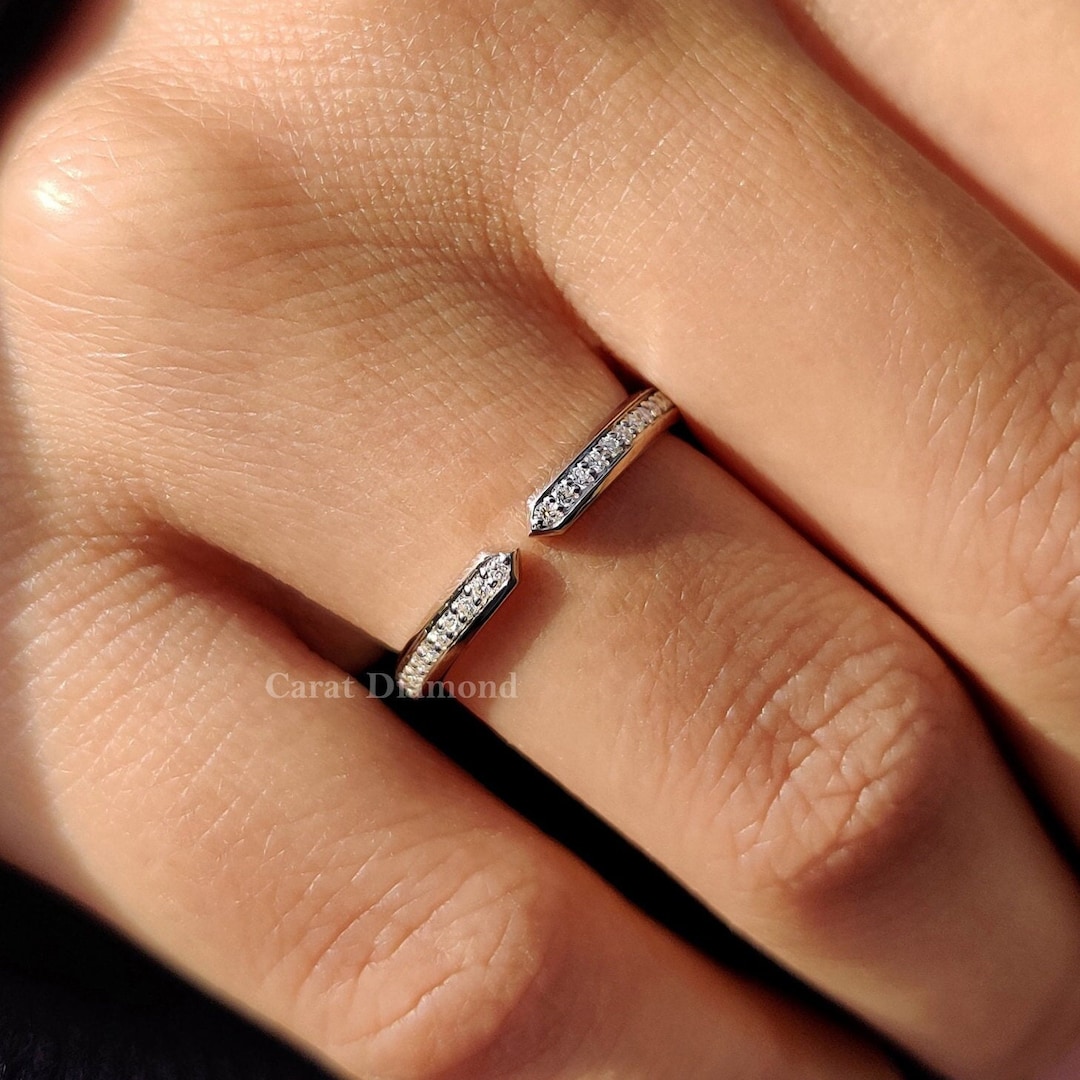 Minimalist Open Gap Band, 1.00 MM Round Colorless Moissanite Wedding ...