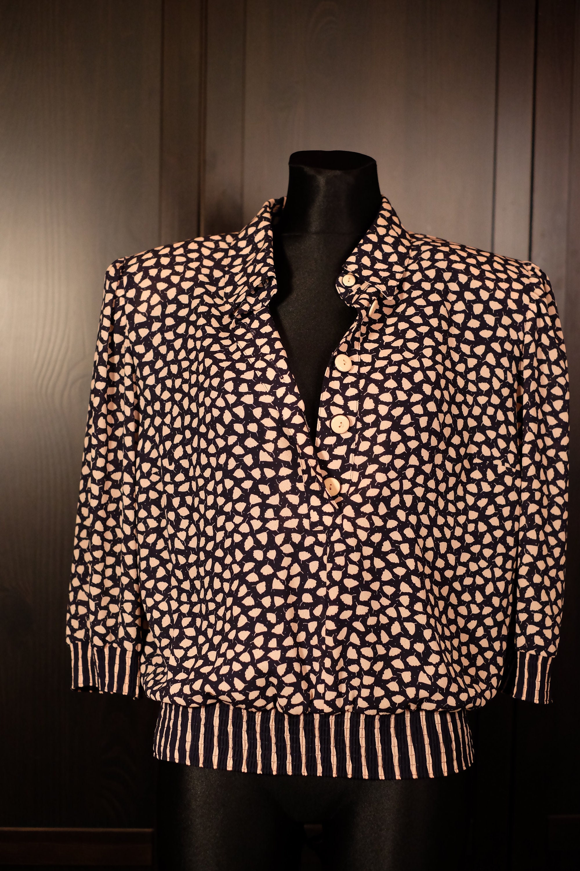 90s Vintage Black Pink Collared Button up Leaves Pattern Blouse - Etsy