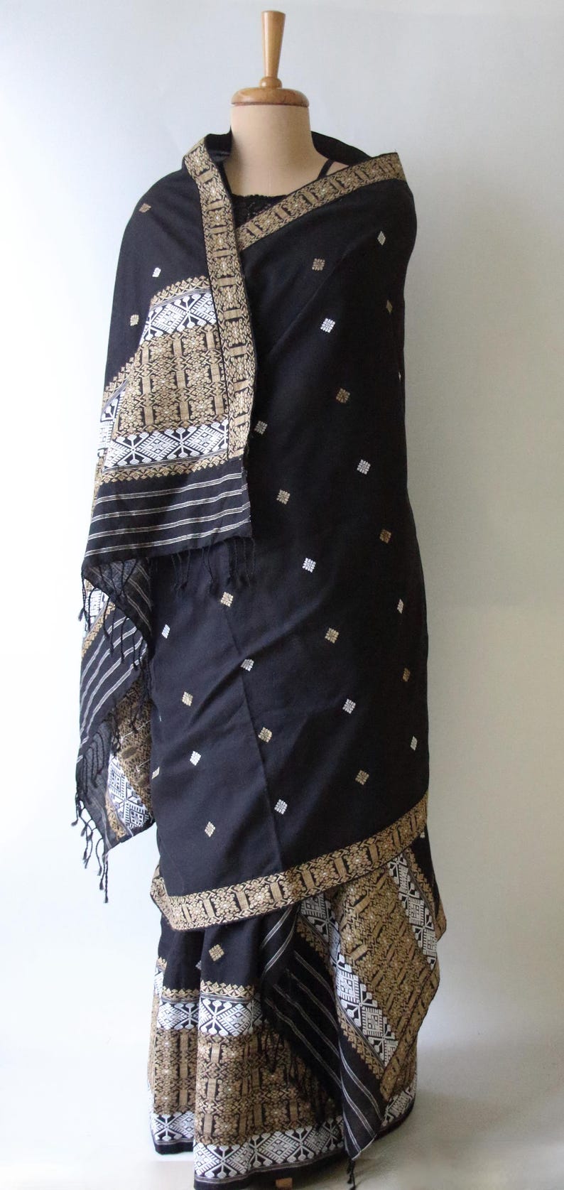 Natural Dyed Cotton Traditional Handloom Mekhela Chador Set From Assam ...