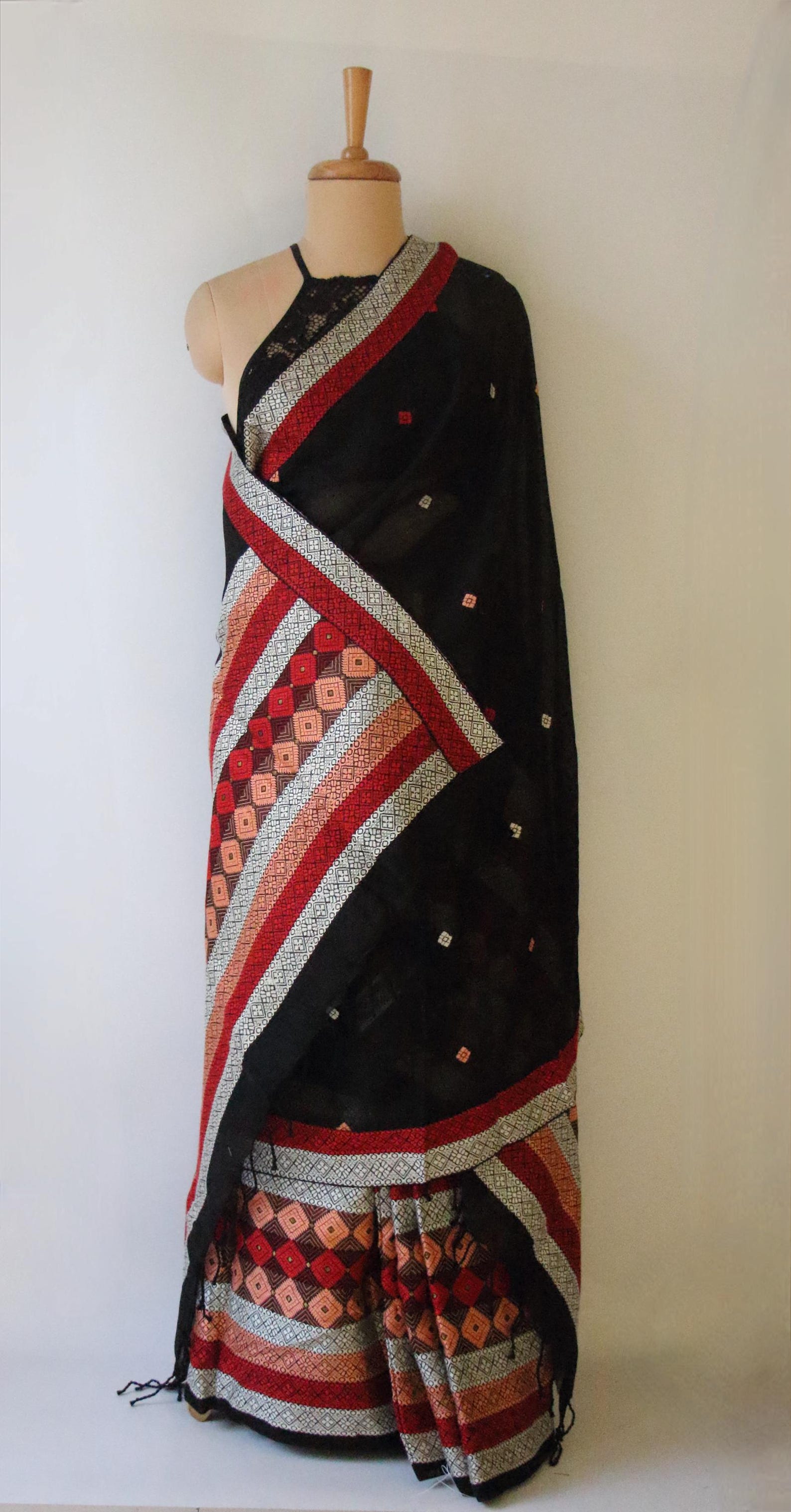 Black Cotton Silk Traditional Handloom Mekhela Chador Set From Assam ...