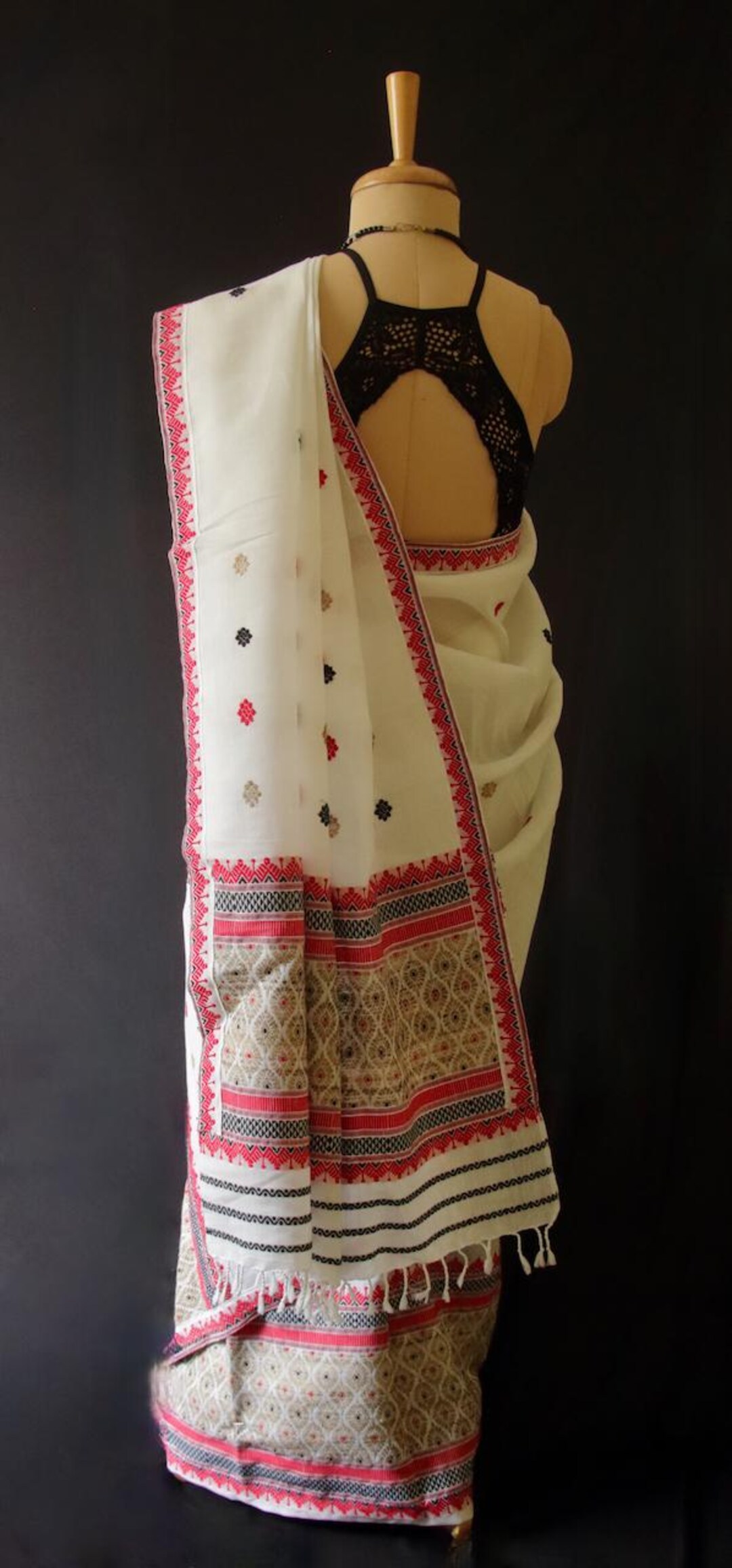 White Cotton Silk Traditional Handloom Mekhela Chador Set From Assam ...