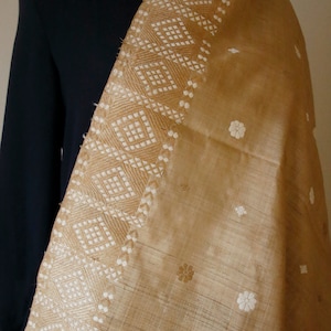 Hand Woven Authentic Muga Silk Shawl / Dupatta With Muga Silk and Eri ...