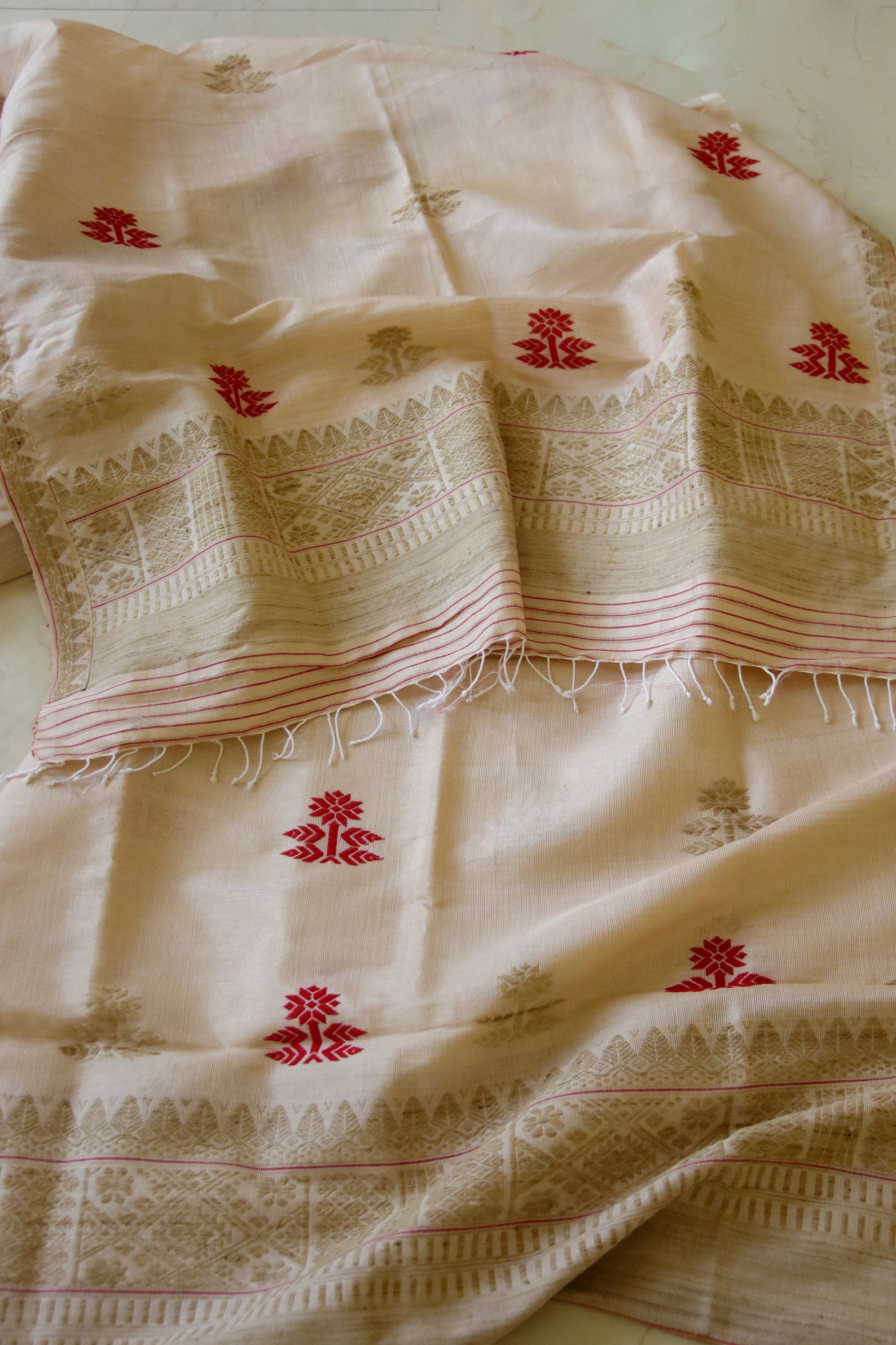 Handloom Cotton by Tassar Mekhla Chador from Assam India | Etsy