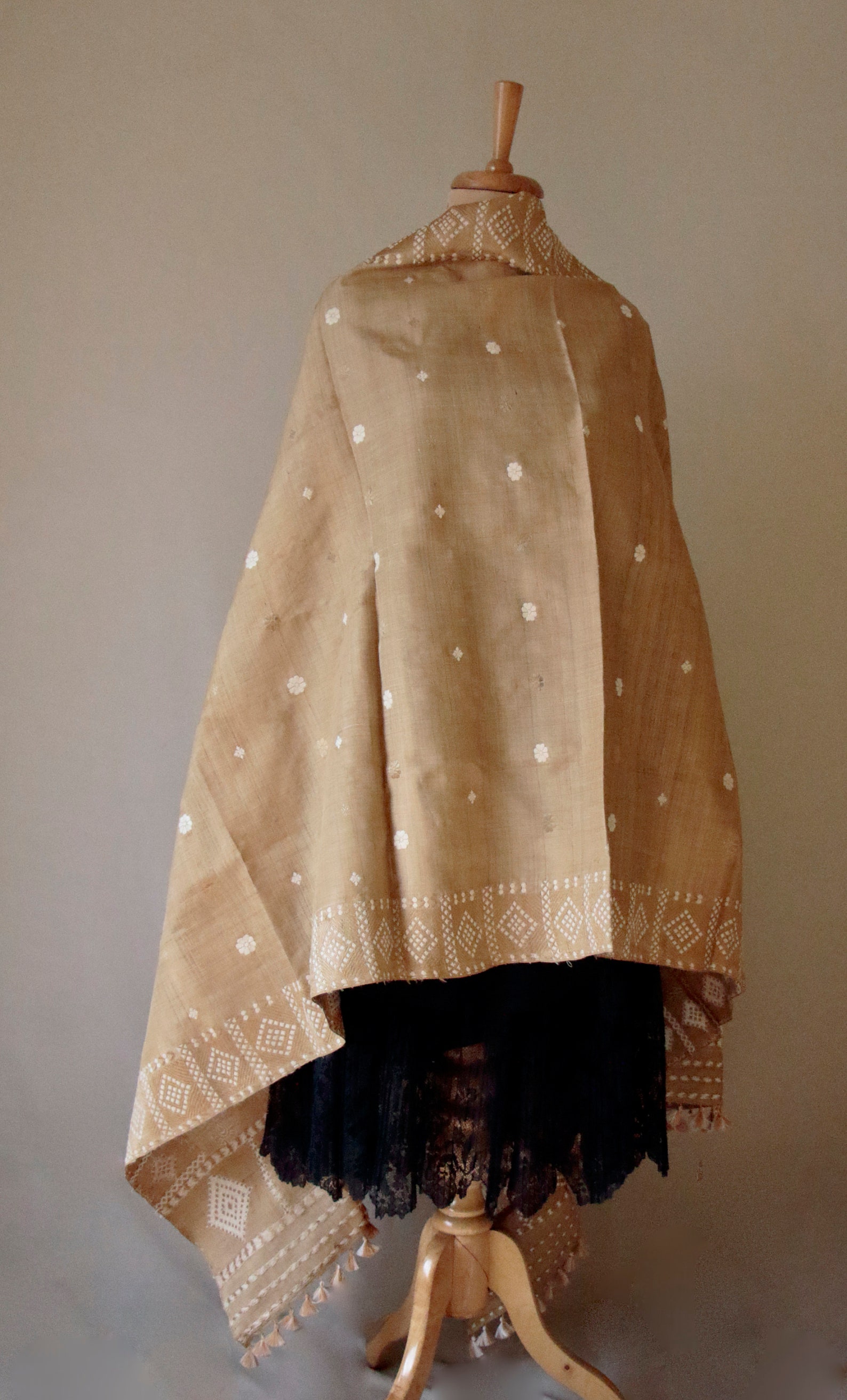 Hand Woven Authentic Muga Silk Shawl / Dupatta With Muga Silk and Eri ...