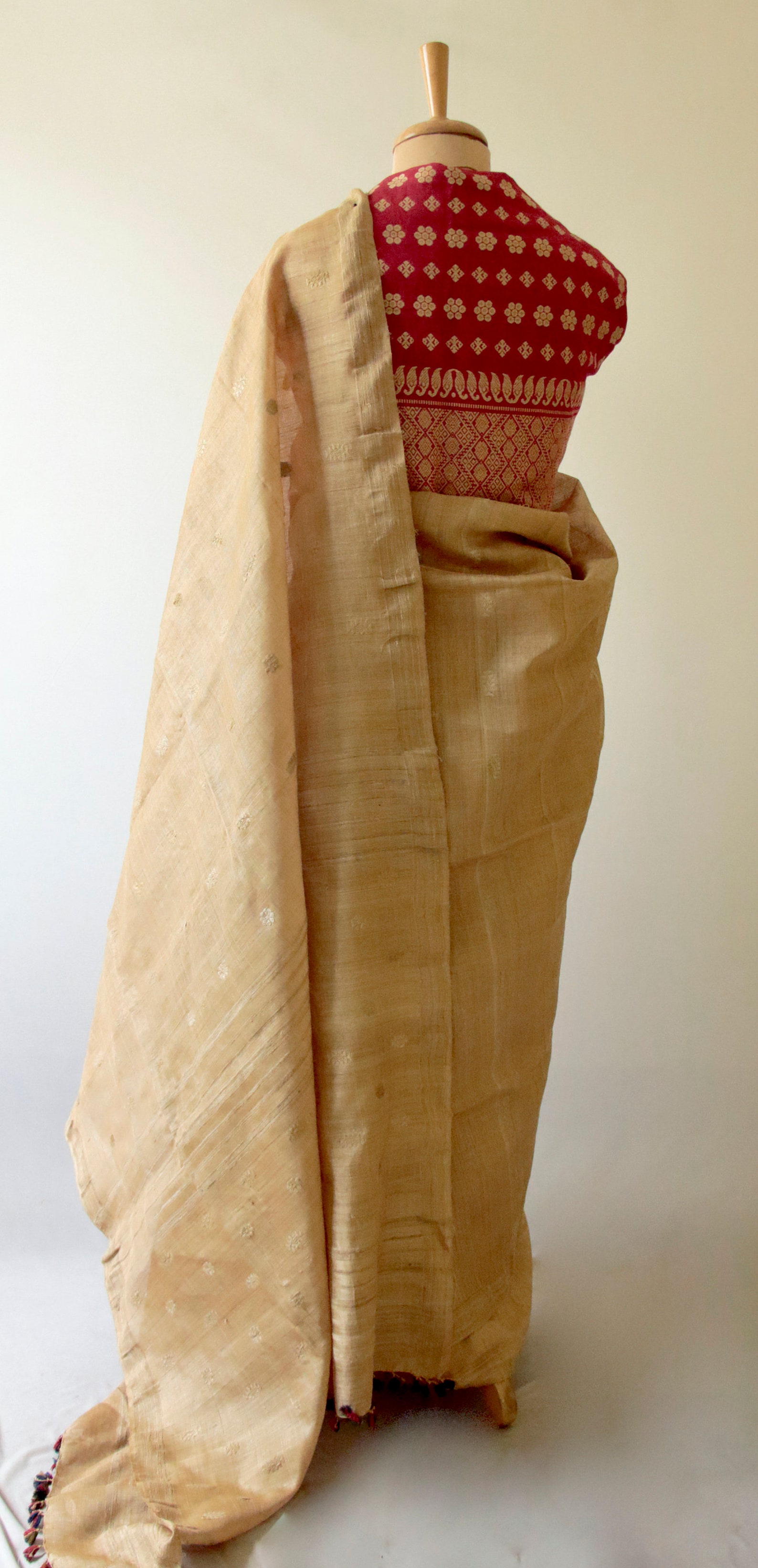 Luxurious Golden Muga Silk Handloom Saree Woven From Assam , India - Etsy