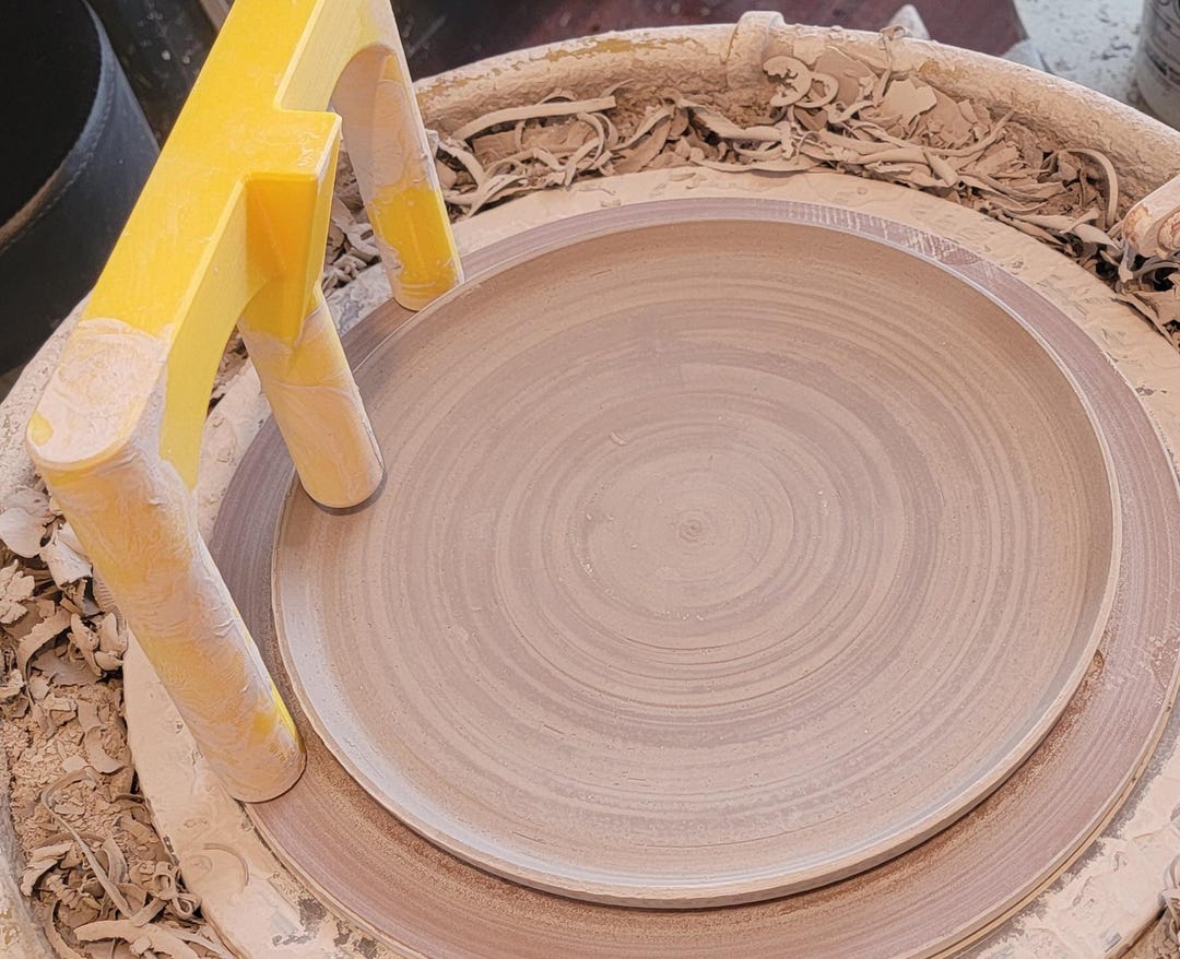 Plate Puller for Shaping Level, Wide Plates and Discs on the Pottery ...