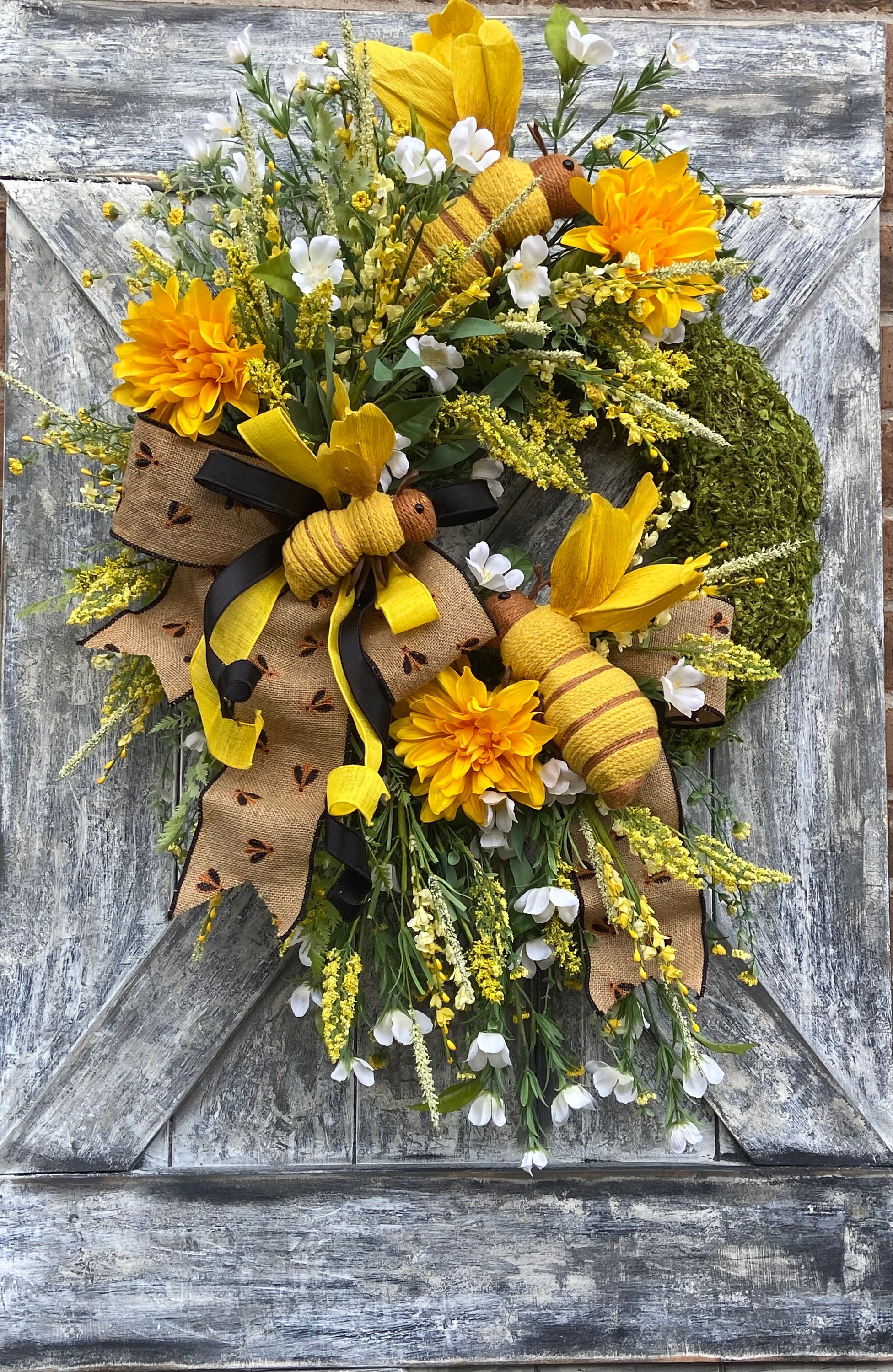 Bee Wreath, Bumble Bee Wreath, Spring Wreath, Summer Wreath, Spring ...