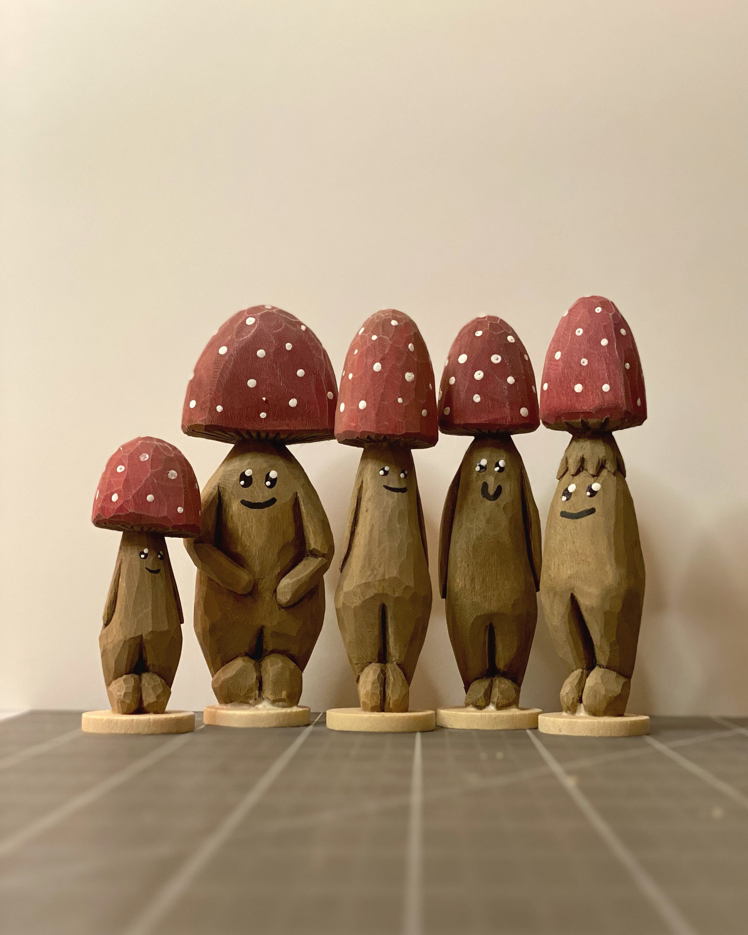 Hand-carved Mushroom Figurine Mushroom Decor, Fantasy Mushroom, Garden ...