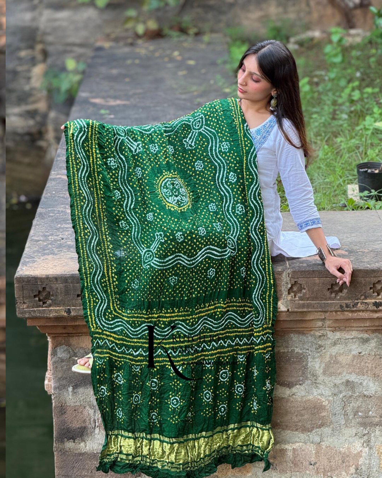 Green Gaji Silk Bandhani Dupatta: Handcrafted Chandrokhani Kutch ...