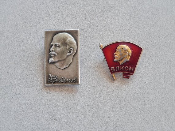 Soviet badges with a picture of Lenin, Soviet memorab… - Gem