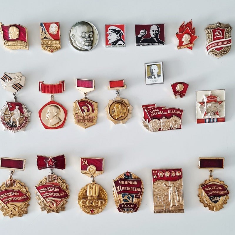 Russian Pin Badge - Etsy