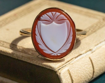 Laurel Wreath Shield - Etsy